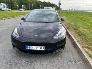 Black Tesla Model 3 2022 in Tallinn, with an engine capacity of 0.00 L and mileage of 144 thousand km for 30990 €, photo  on AUTOMOTO.COM.LV