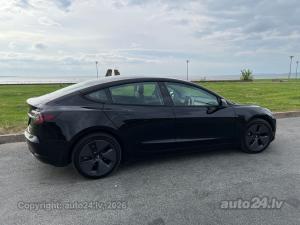 Black Tesla Model 3 2022 in Tallinn, with an engine capacity of 0.00 L and mileage of 144 thousand km for 30990 €, photo 9 on AUTOMOTO.COM.LV