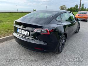 Black Tesla Model 3 2022 in Tallinn, with an engine capacity of 0.00 L and mileage of 144 thousand km for 30990 €, photo 11 on AUTOMOTO.COM.LV
