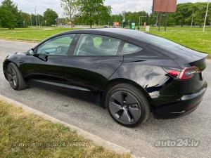 Black Tesla Model 3 2022 in Tallinn, with an engine capacity of 0.00 L and mileage of 144 thousand km for 30990 €, photo 14 on AUTOMOTO.COM.LV