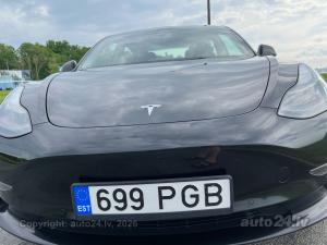 Black Tesla Model 3 2022 in Tallinn, with an engine capacity of 0.00 L and mileage of 144 thousand km for 30990 €, photo 18 on AUTOMOTO.COM.LV