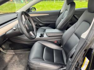 Black Tesla Model 3 2022 in Tallinn, with an engine capacity of 0.00 L and mileage of 144 thousand km for 30990 €, photo 27 on AUTOMOTO.COM.LV