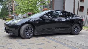 Melns Tesla Model 3 2022 Jūrmala, ar dzinēja tilpumu 0.00 L un nobraukumu 50 tūkst. km par 27500 €, foto 4 vietnē AUTOMOTO.COM.LV