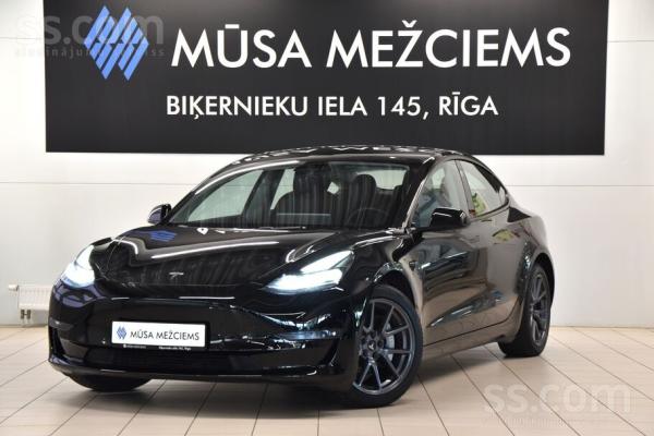 Черный Тесла Модель 3 2022 в Рига, объемом двигателя 0.00 л и пробегом 106 тыс. км за 29990 €, фото 1 на AUTOMOTO.COM.LV