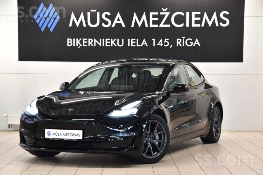 Melns Tesla Model 3 2022 Rīga, ar dzinēja tilpumu 0.00 L un nobraukumu 106 tūkst. km par 29990 €, foto 1 vietnē AUTOMOTO.COM.LV
