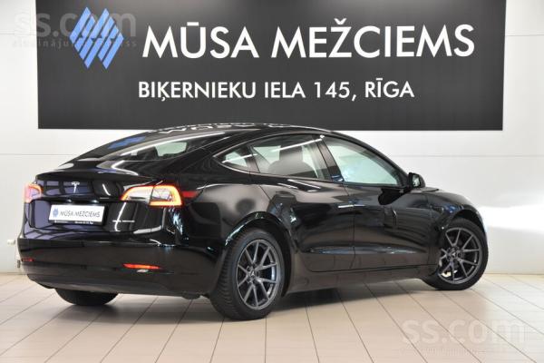 Черный Тесла Модель 3 2022 в Рига, объемом двигателя 0.00 л и пробегом 106 тыс. км за 29990 €, фото 6 на AUTOMOTO.COM.LV