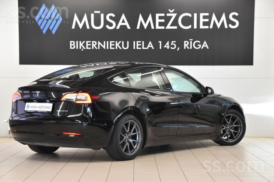Melns Tesla Model 3 2022 Rīga, ar dzinēja tilpumu 0.00 L un nobraukumu 106 tūkst. km par 29990 €, foto 7 vietnē AUTOMOTO.COM.LV