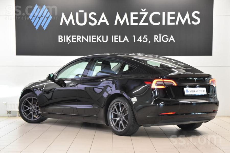 Melns Tesla Model 3 2022 Rīga, ar dzinēja tilpumu 0.00 L un nobraukumu 106 tūkst. km par 29990 €, foto 9 vietnē AUTOMOTO.COM.LV
