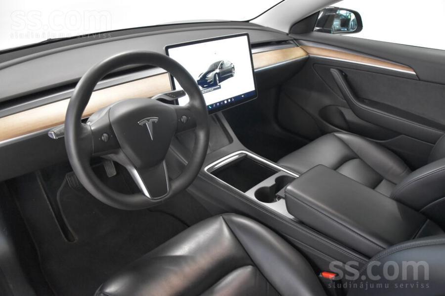 Melns Tesla Model 3 2022 Rīga, ar dzinēja tilpumu 0.00 L un nobraukumu 106 tūkst. km par 29990 €, foto 13 vietnē AUTOMOTO.COM.LV