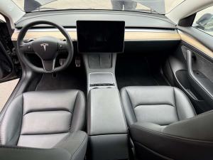Черный Тесла Модель 3 2022 в Каунас, объемом двигателя 0.00 л и пробегом 61 тыс. км за 18800 €, фото 19 на AUTOMOTO.COM.LV