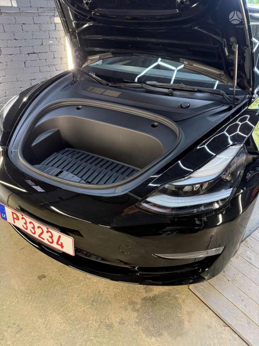 Melns Tesla Model 3 2022 Viļņa, ar dzinēja tilpumu 0.00 L un nobraukumu 64 tūkst. km par 23900 €, foto 14 vietnē AUTOMOTO.COM.LV