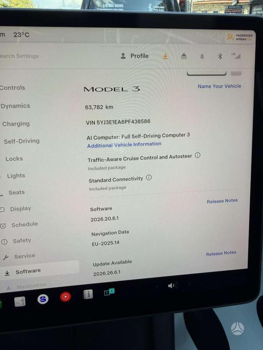 Melns Tesla Model 3 2022 Viļņa, ar dzinēja tilpumu 0.00 L un nobraukumu 64 tūkst. km par 23900 €, foto 24 vietnē AUTOMOTO.COM.LV