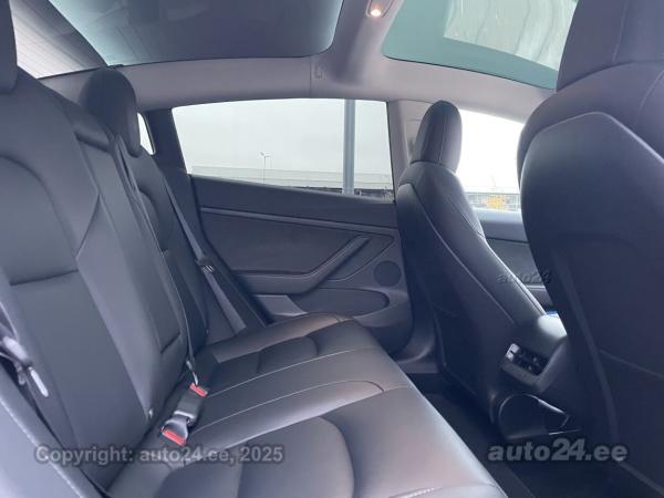 Black Tesla Model 3 2023 in Tallinn, with an engine capacity of 0.00 L and mileage of 87 thousand km for 31500 €, photo 11 on AUTOMOTO.COM.LV