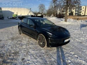 Black Tesla Model 3 2023 in Riga, with an engine capacity of 0.00 L and mileage of 58 thousand km for 35000 €, photo  on AUTOMOTO.COM.LV