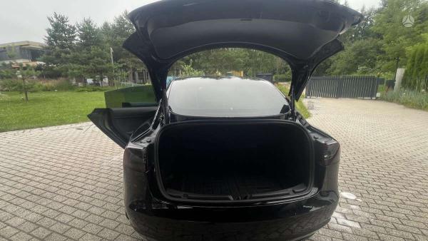 Melns Tesla Model 3 2023 Viļņa, ar dzinēja tilpumu 0.00 L un nobraukumu 50 tūkst. km par 23000 €, foto 9 vietnē AUTOMOTO.COM.LV