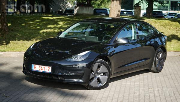 Black Tesla Model 3 2023 in Riga, with an engine capacity of 0.00 L and mileage of 108 thousand km for 26450 €, photo 1 on AUTOMOTO.COM.LV