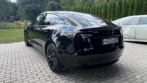 Black Tesla Model 3 2023 in Vilnius, with an engine capacity of 0.00 L and mileage of 50 thousand km for 23900 €, photo 10 on AUTOMOTO.COM.LV