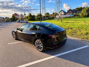 Melns Tesla Model 3 2023 Kauņa, ar dzinēja tilpumu 0.00 L un nobraukumu 24 tūkst. km par 26000 €, foto 5 vietnē AUTOMOTO.COM.LV