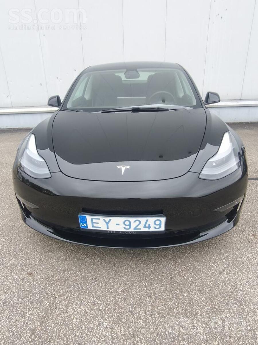 Melns Tesla Model 3 2023 Rīga, ar dzinēja tilpumu 0.00 L un nobraukumu 40 tūkst. km par 28750 €, foto 4 vietnē AUTOMOTO.COM.LV