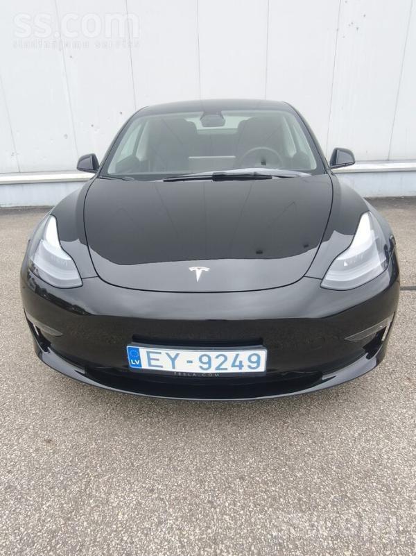 Melns Tesla Model 3 2023 Rīga, ar dzinēja tilpumu 0.00 L un nobraukumu 40 tūkst. km par 28750 €, foto 4 vietnē AUTOMOTO.COM.LV