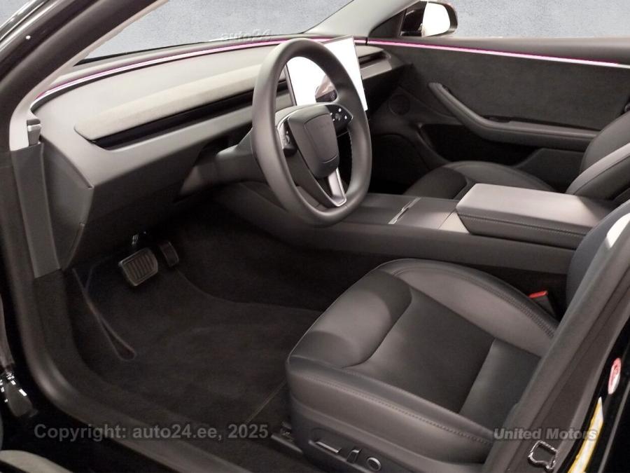 Melns Tesla Model 3 2024 Tallina, ar dzinēja tilpumu 0.00 L un nobraukumu 31 tūkst. km par 44990 €, foto 3 vietnē AUTOMOTO.COM.LV