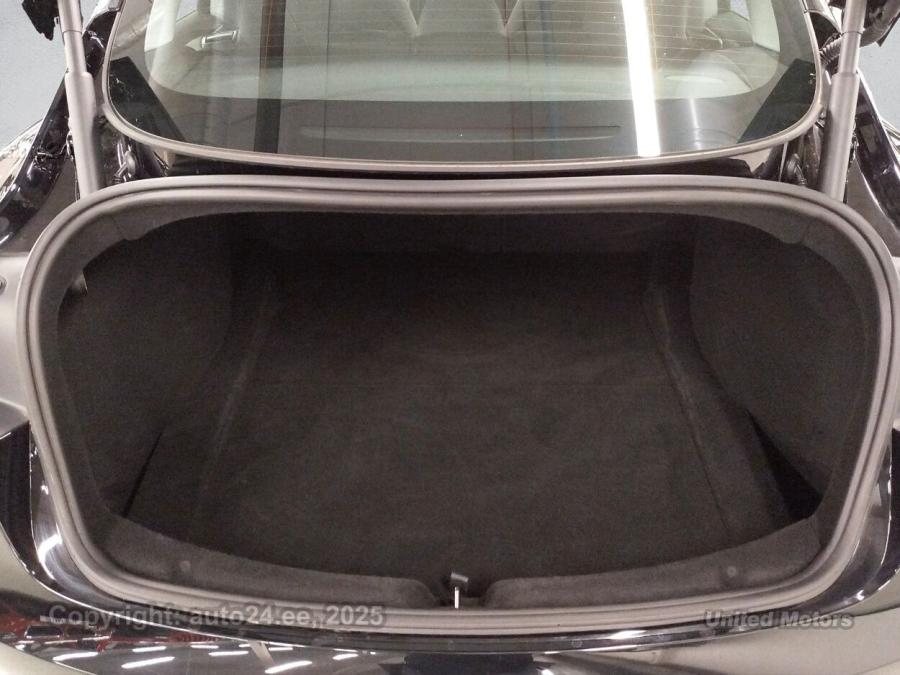 Melns Tesla Model 3 2024 Tallina, ar dzinēja tilpumu 0.00 L un nobraukumu 31 tūkst. km par 44990 €, foto 8 vietnē AUTOMOTO.COM.LV