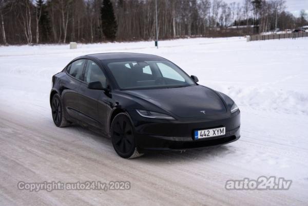 Black Tesla Model 3 2024 in Tallinn, with an engine capacity of 0.00 L and mileage of 9 thousand km for 39000 €, photo 2 on AUTOMOTO.COM.LV