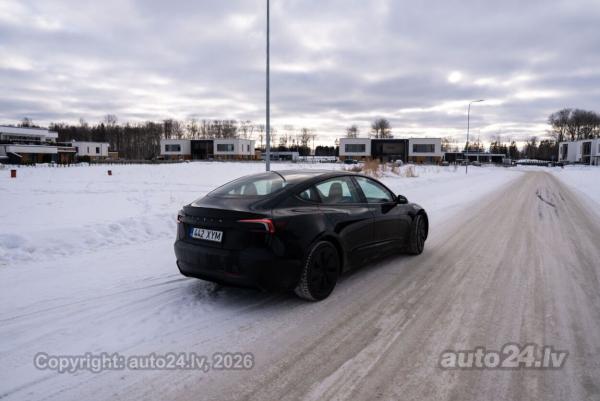 Black Tesla Model 3 2024 in Tallinn, with an engine capacity of 0.00 L and mileage of 9 thousand km for 39000 €, photo 3 on AUTOMOTO.COM.LV