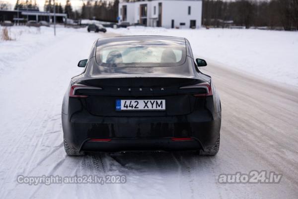 Black Tesla Model 3 2024 in Tallinn, with an engine capacity of 0.00 L and mileage of 9 thousand km for 39000 €, photo 4 on AUTOMOTO.COM.LV