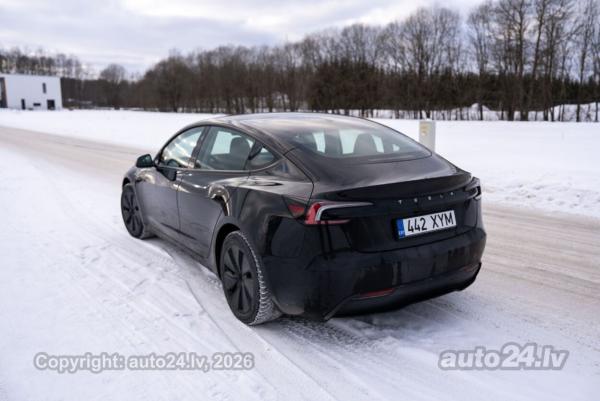 Black Tesla Model 3 2024 in Tallinn, with an engine capacity of 0.00 L and mileage of 9 thousand km for 39000 €, photo 5 on AUTOMOTO.COM.LV