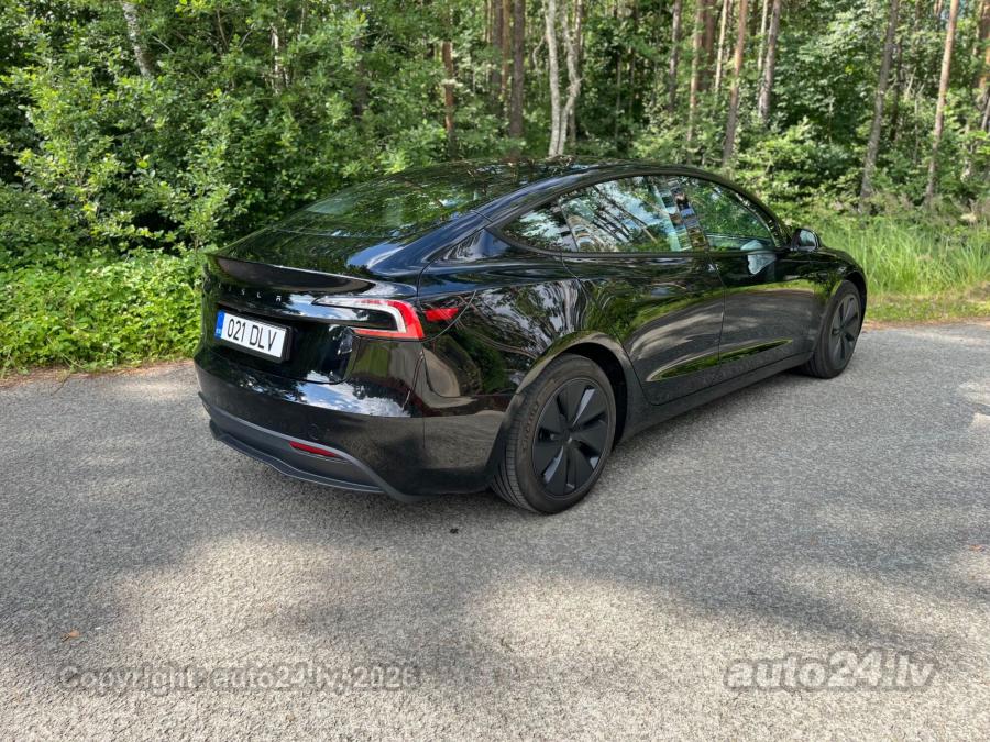 Black Tesla Model 3 2024 in Tallinn, with an engine capacity of 0.00 L and mileage of 70 thousand km for 36400 €, photo 1 on AUTOMOTO.COM.LV