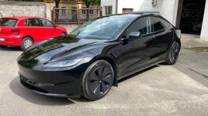 Melns Tesla Model 3 2024 Rīga, ar dzinēja tilpumu 0.00 L un nobraukumu 21 tūkst. km par 41500 €, foto 4 vietnē AUTOMOTO.COM.LV