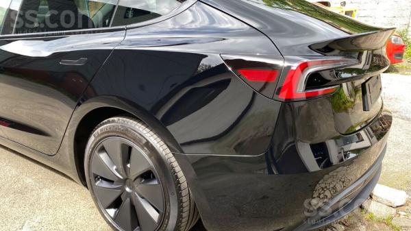 Melns Tesla Model 3 2024 Rīga, ar dzinēja tilpumu 0.00 L un nobraukumu 21 tūkst. km par 41500 €, foto 4 vietnē AUTOMOTO.COM.LV