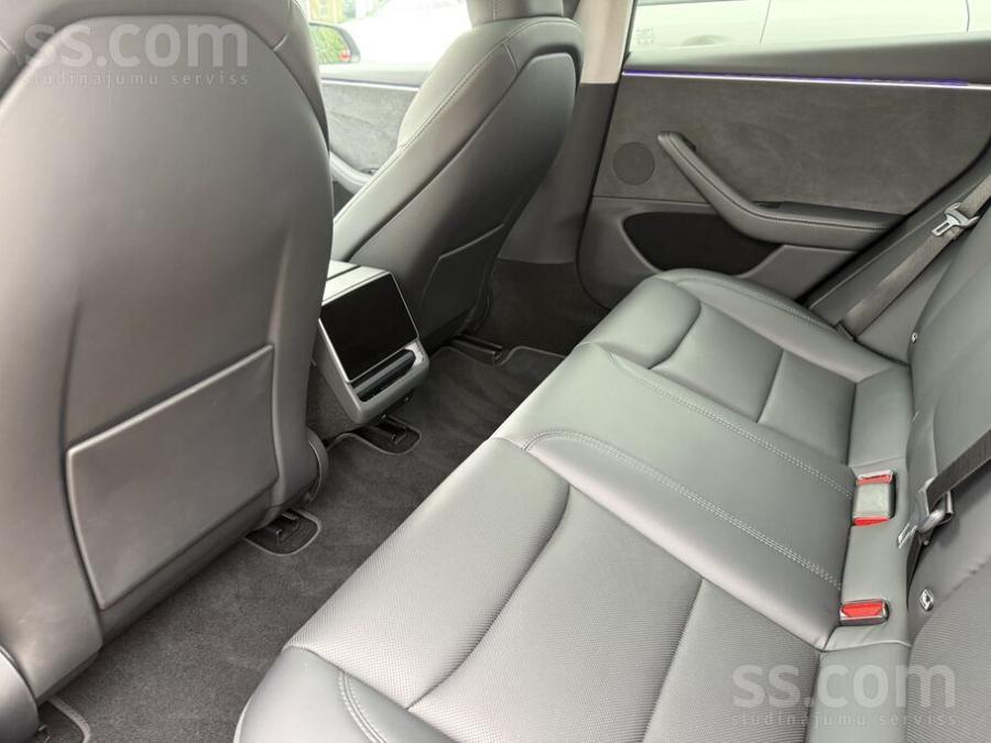 Melns Tesla Model 3 2024 Rīga, ar dzinēja tilpumu 0.00 L un nobraukumu 21 tūkst. km par 41500 €, foto 11 vietnē AUTOMOTO.COM.LV
