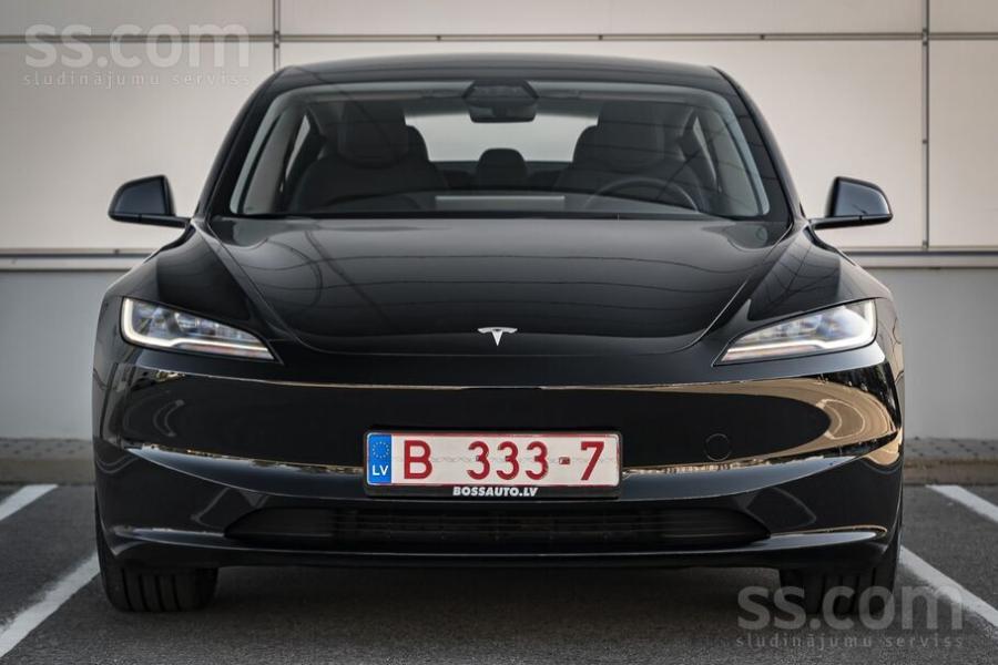 Melns Tesla Model 3 2024 Rīga, ar dzinēja tilpumu 0.00 L un nobraukumu 41 tūkst. km par 42500 €, foto 3 vietnē AUTOMOTO.COM.LV