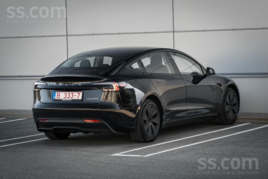 Melns Tesla Model 3 2024 Rīga, ar dzinēja tilpumu 0.00 L un nobraukumu 41 tūkst. km par 42500 €, foto 5 vietnē AUTOMOTO.COM.LV