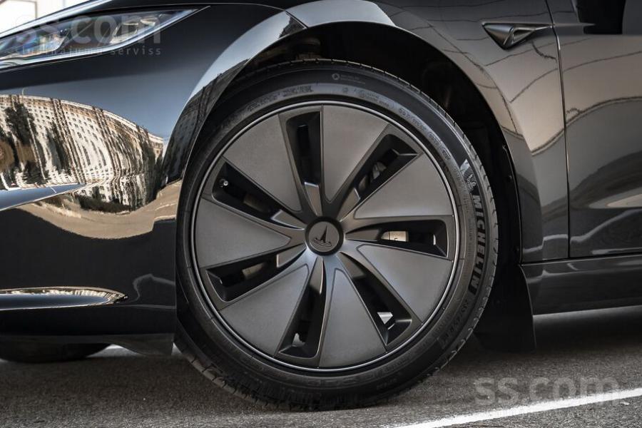 Melns Tesla Model 3 2024 Rīga, ar dzinēja tilpumu 0.00 L un nobraukumu 41 tūkst. km par 42500 €, foto 11 vietnē AUTOMOTO.COM.LV