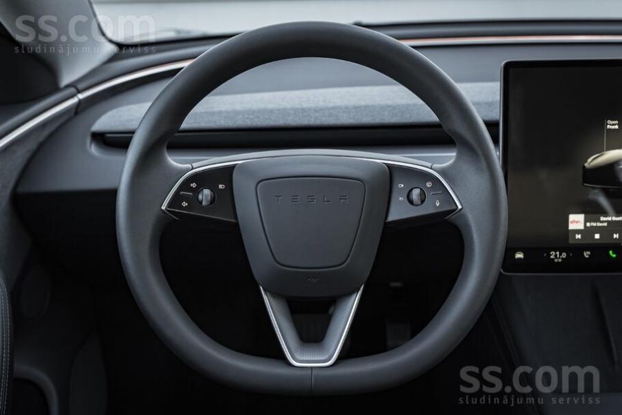 Melns Tesla Model 3 2024 Rīga, ar dzinēja tilpumu 0.00 L un nobraukumu 41 tūkst. km par 42500 €, foto 26 vietnē AUTOMOTO.COM.LV