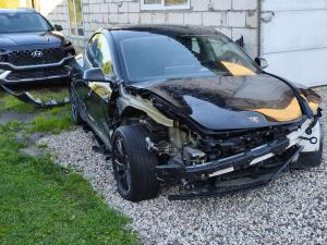 Black Tesla Model 3 2024 in Kaunas, with an engine capacity of 0.00 L and mileage of 31 thousand km for 13200 €, photo 5 on AUTOMOTO.COM.LV