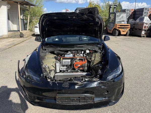 Melns Tesla Model 3 2025 Kauņa, ar dzinēja tilpumu 0.00 L un nobraukumu 23 tūkst. km par 28990 €, foto 4 vietnē AUTOMOTO.COM.LV