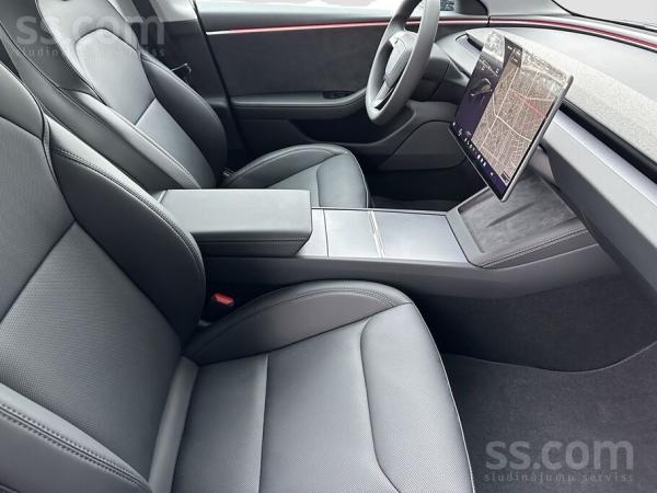 Black Tesla Model 3 2026 in Riga, with an engine capacity of 0.00 L and mileage of 10 thousand km for 60890 €, photo 5 on AUTOMOTO.COM.LV