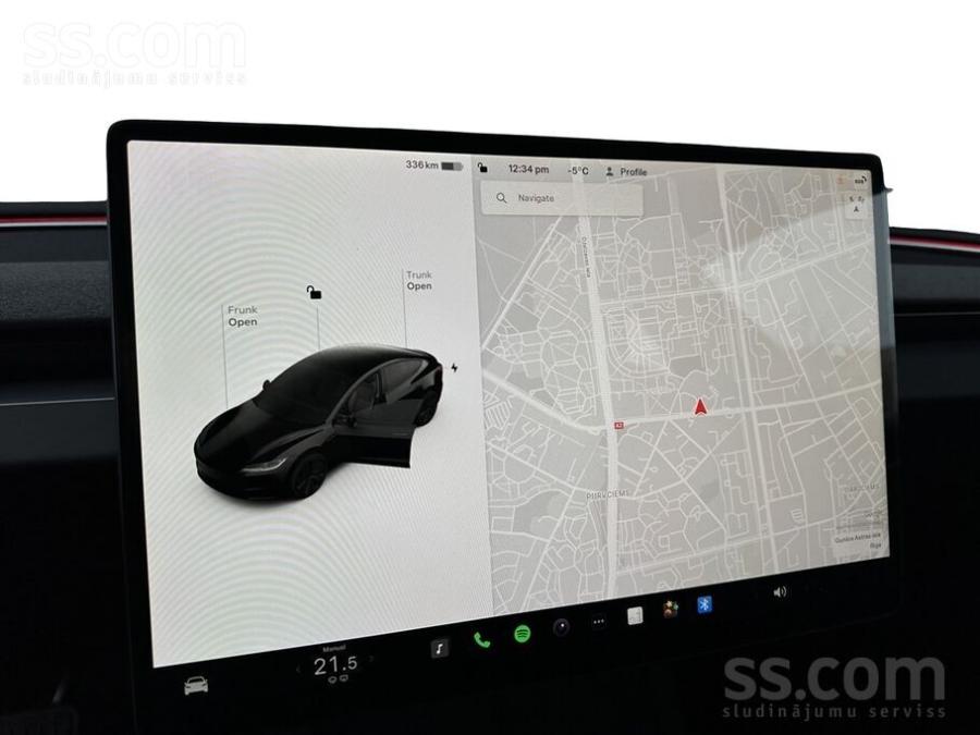 Черный Тесла Модель 3 2026 в Рига, объемом двигателя 0.00 л и пробегом 10 тыс. км за 60890 €, фото 13 на AUTOMOTO.COM.LV