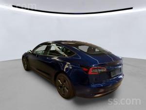 Blue Tesla Model 3 2021 in Riga, with an engine capacity of 0.00 L and mileage of 106 thousand km for 26990 €, photo 5 on AUTOMOTO.COM.LV