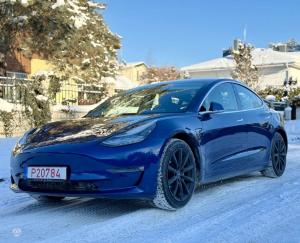 Blue Tesla Model 3 2019 in Vilnius, with an engine capacity of 0.00 L and mileage of 241 thousand km for 13989 €, photo 2 on AUTOMOTO.COM.LV