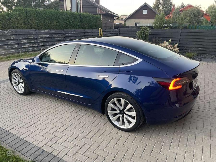 Zils Tesla Model 3 2019 Viļņa, ar dzinēja tilpumu 0.00 L un nobraukumu 138 tūkst. km par 21000 €, foto 8 vietnē AUTOMOTO.COM.LV