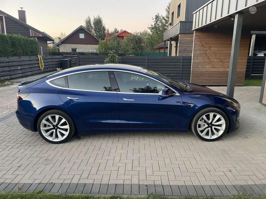 Zils Tesla Model 3 2019 Viļņa, ar dzinēja tilpumu 0.00 L un nobraukumu 138 tūkst. km par 21000 €, foto 9 vietnē AUTOMOTO.COM.LV