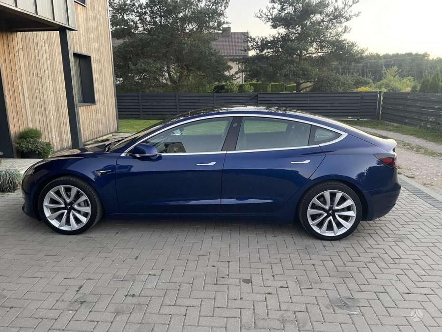 Zils Tesla Model 3 2019 Viļņa, ar dzinēja tilpumu 0.00 L un nobraukumu 138 tūkst. km par 21000 €, foto 10 vietnē AUTOMOTO.COM.LV