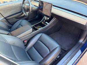 Zils Tesla Model 3 2019 Rīga, ar dzinēja tilpumu 0.00 L un nobraukumu 128 tūkst. km par 17300 €, foto 10 vietnē AUTOMOTO.COM.LV