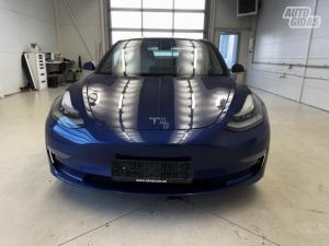 Zils Tesla Model 3 2020 Radviliškis, ar dzinēja tilpumu 0.00 L un nobraukumu 101 tūkst. km par 14950 €, foto 2 vietnē AUTOMOTO.COM.LV