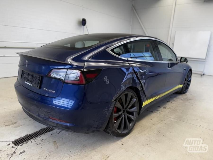 Zils Tesla Model 3 2020 Radviliškis, ar dzinēja tilpumu 0.00 L un nobraukumu 101 tūkst. km par 14950 €, foto 5 vietnē AUTOMOTO.COM.LV